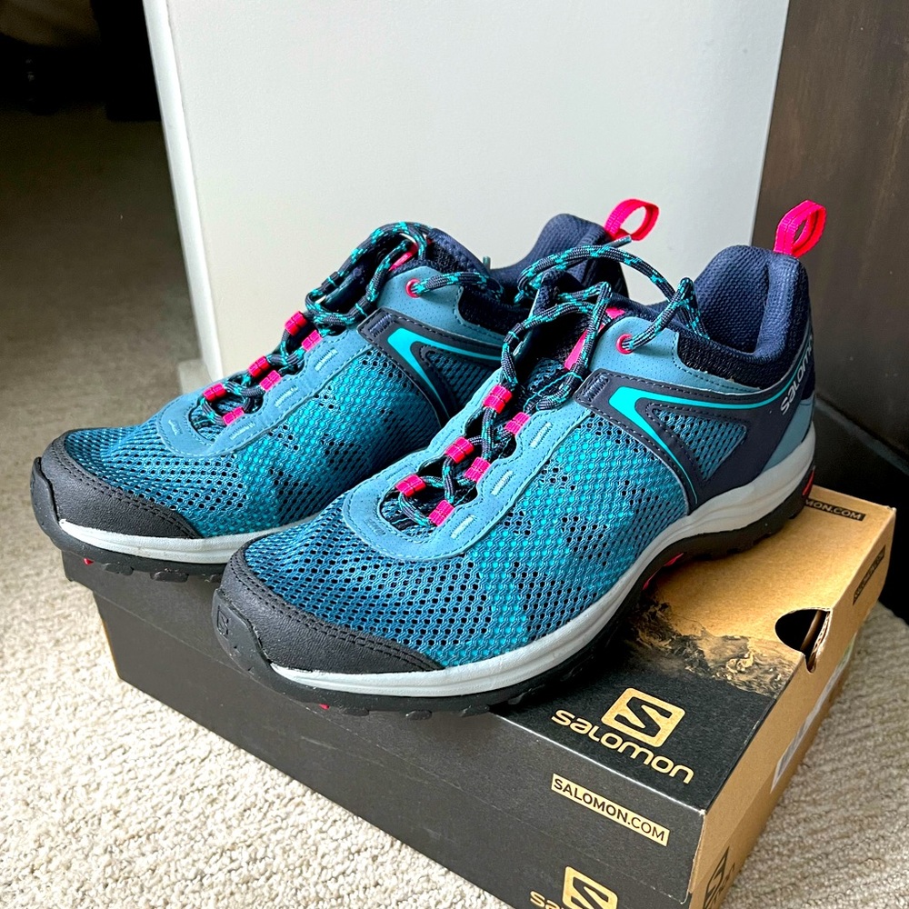 New Salomon Women’s Trail Running/Walking Shoes. Size… - Gem